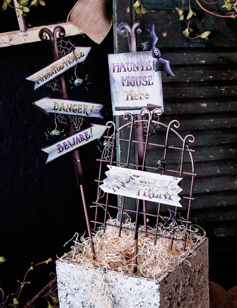 F8095 Spooky Signs & Gate - Asst. 3 The Round Top Collection ...